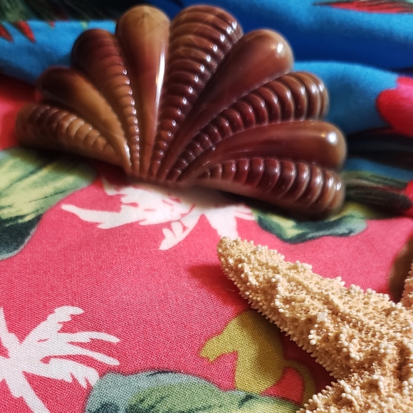 American Vintage | Accessories | Vintage Hair Clip Brown Spanish Comb ...